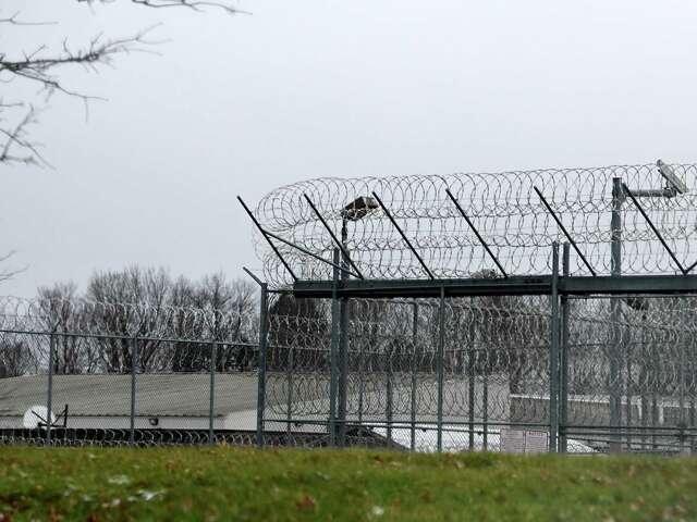 NY prison locked down as inmates take over dorms, NYS Corrections ...